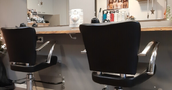 Welkom bij HM Haarmode, Wijnjewoude, kapsalon | 1Kapper.nl