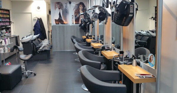 Welkom bij Haar-O-Theek, Sneek, kapsalon | 1Kapper.nl